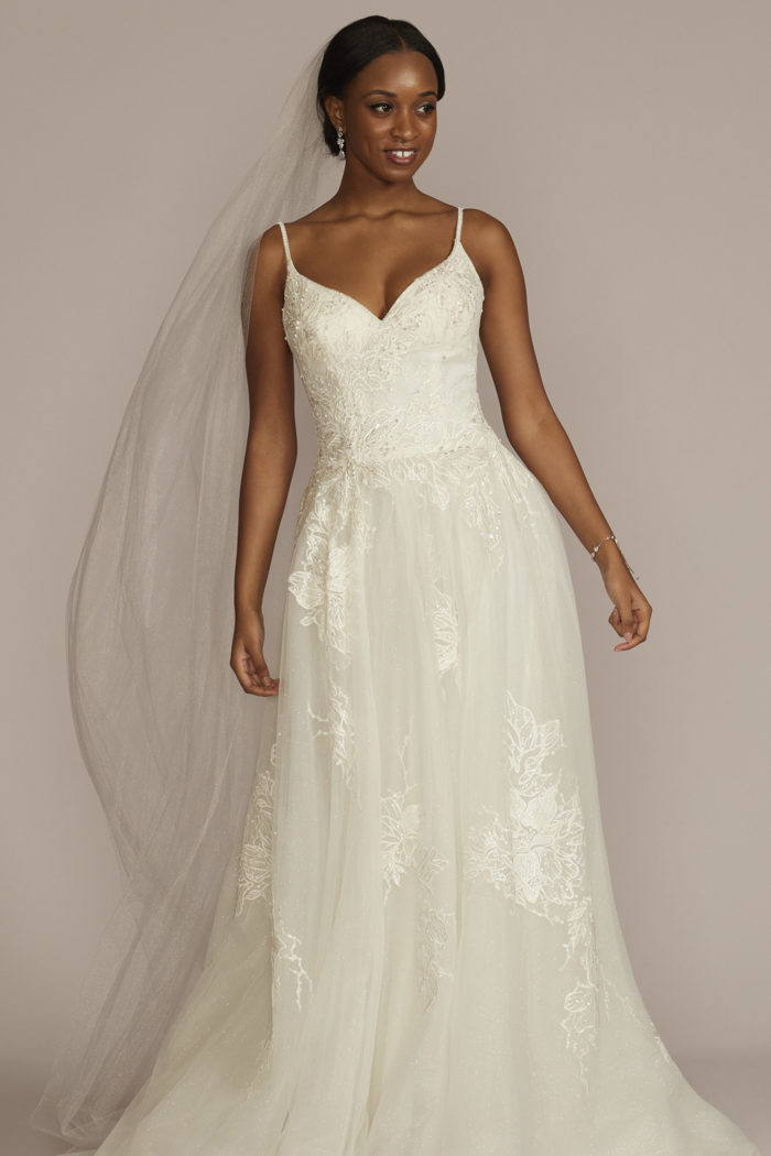 Fall 2022 Wedding Dress Trends and New Bridal Collections | David's ...