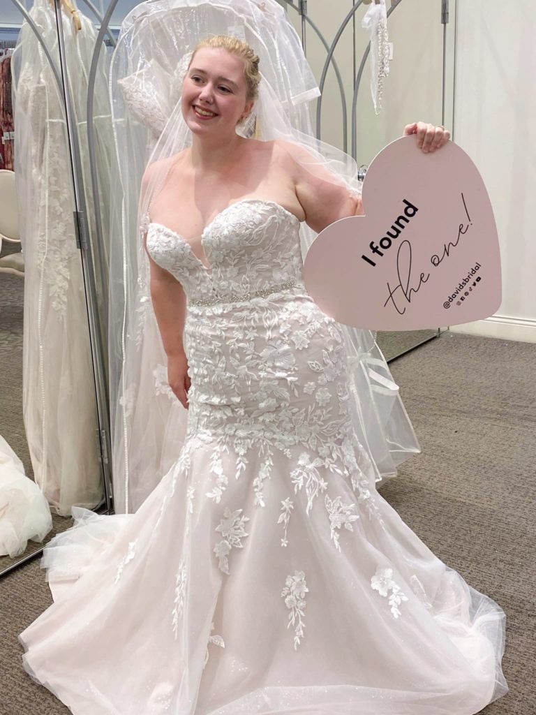 What to Expect at Your First Bridal Appointment | David's Bridal Blog