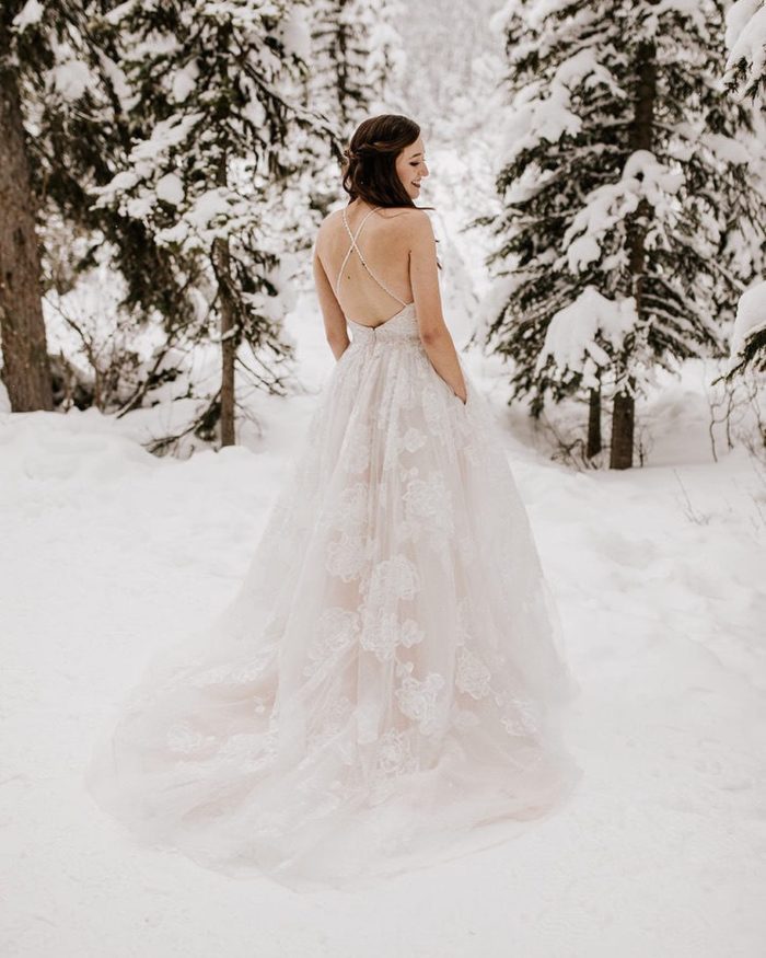 Snow On Your Wedding Day? Here's Some Ways To Embrace It | Pearl